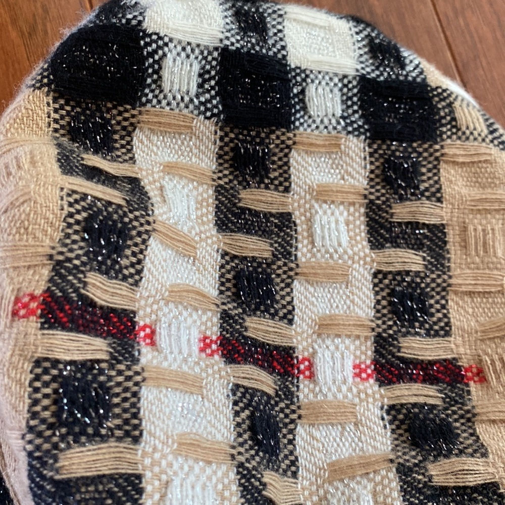 Burberry Messenger Cap In Tan Metallic. - Gem